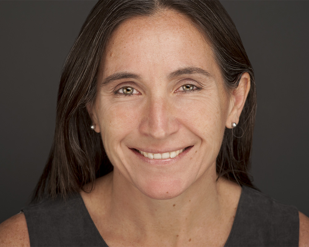 Should I Have My Make-Up Done Professionally? | The Headshot Guy